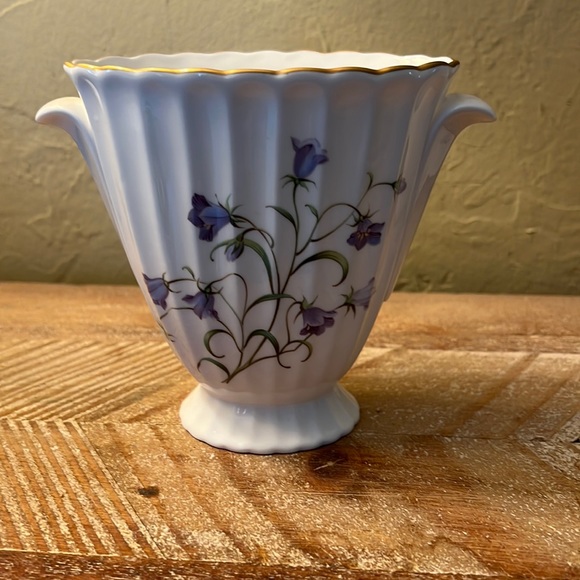 Spode | Accents | Spode Campanula Vase | Poshmark